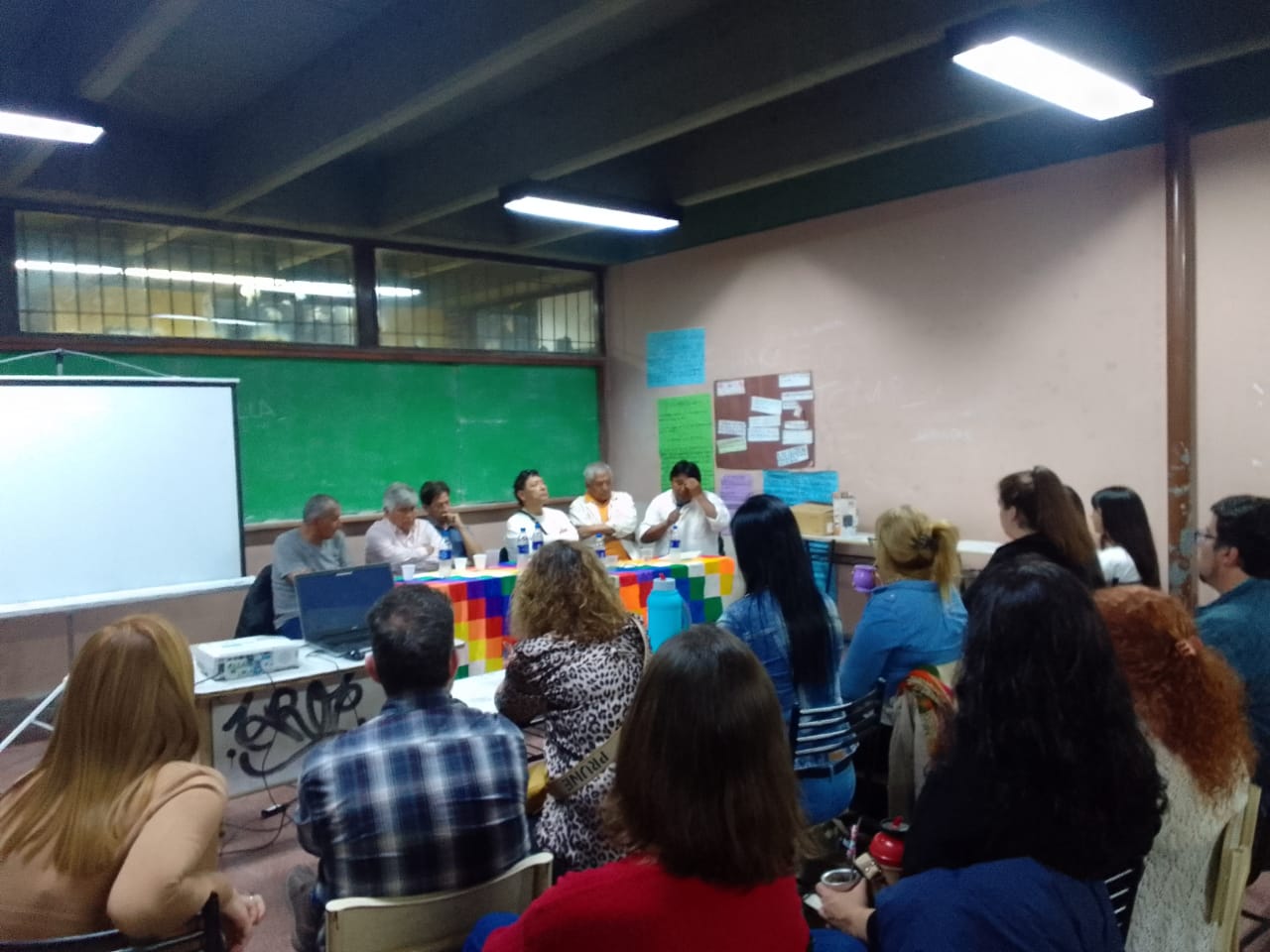 INSTITUTO SUPERIOR DE FORMACIÓN DOCENTE N° 11- Lanús