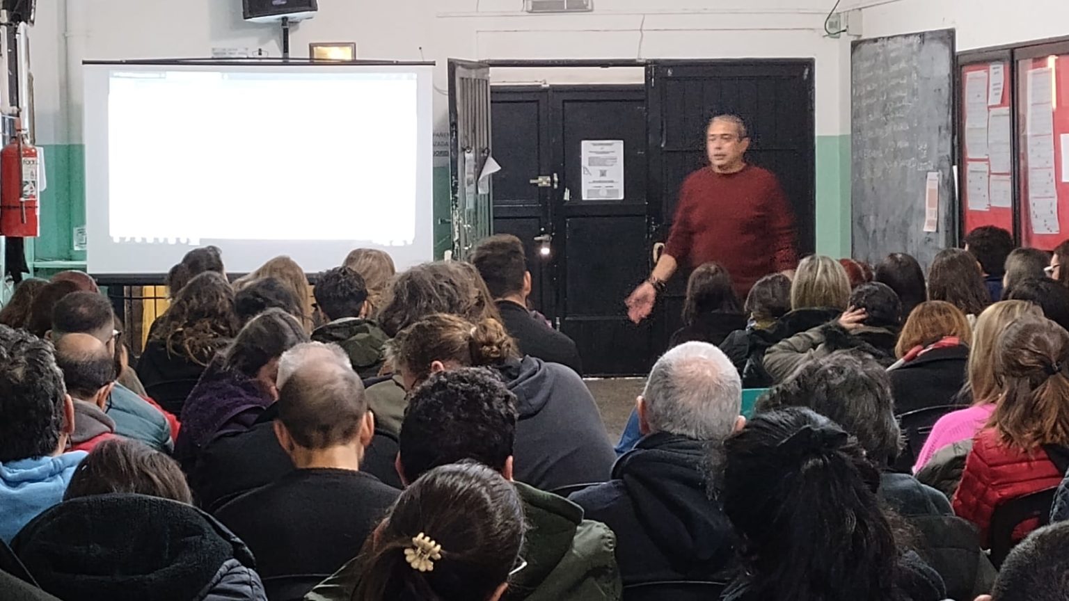 INSTITUTO SUPERIOR DE FORMACIÓN DOCENTE N° 11- Lanús